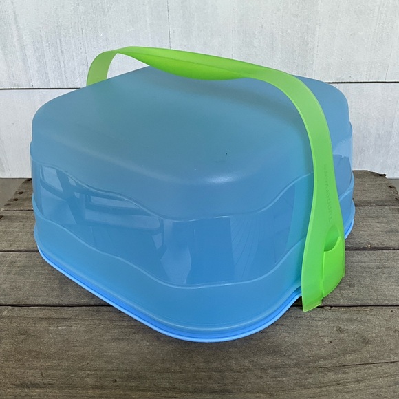 Tupperware | Kitchen | Tupperware Impressions Fresh N Fancy Blue Square ...